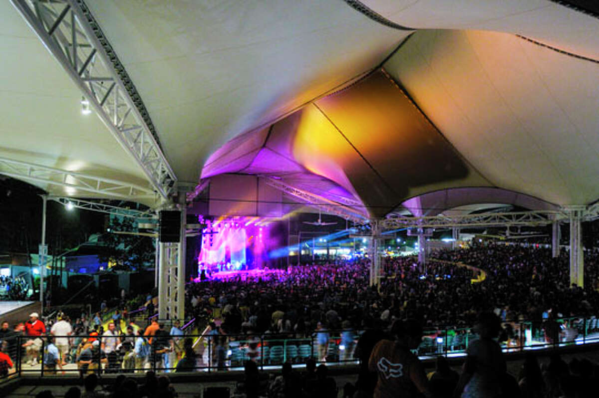 Cynthia Woods Mitchell Pavilion adding giant screens in $2M upgrade project