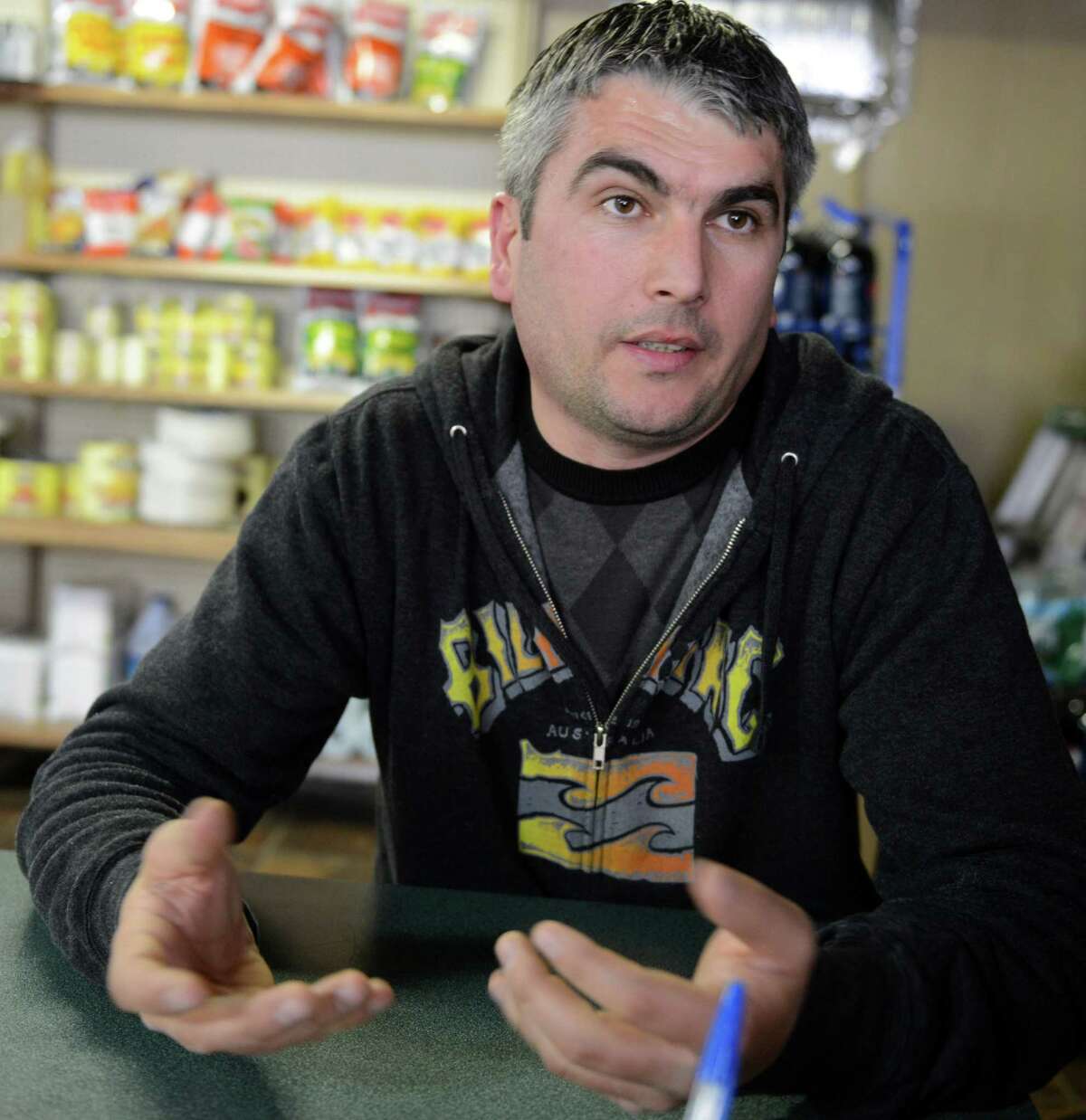 Teen dies in Shelton shooting; no arrests