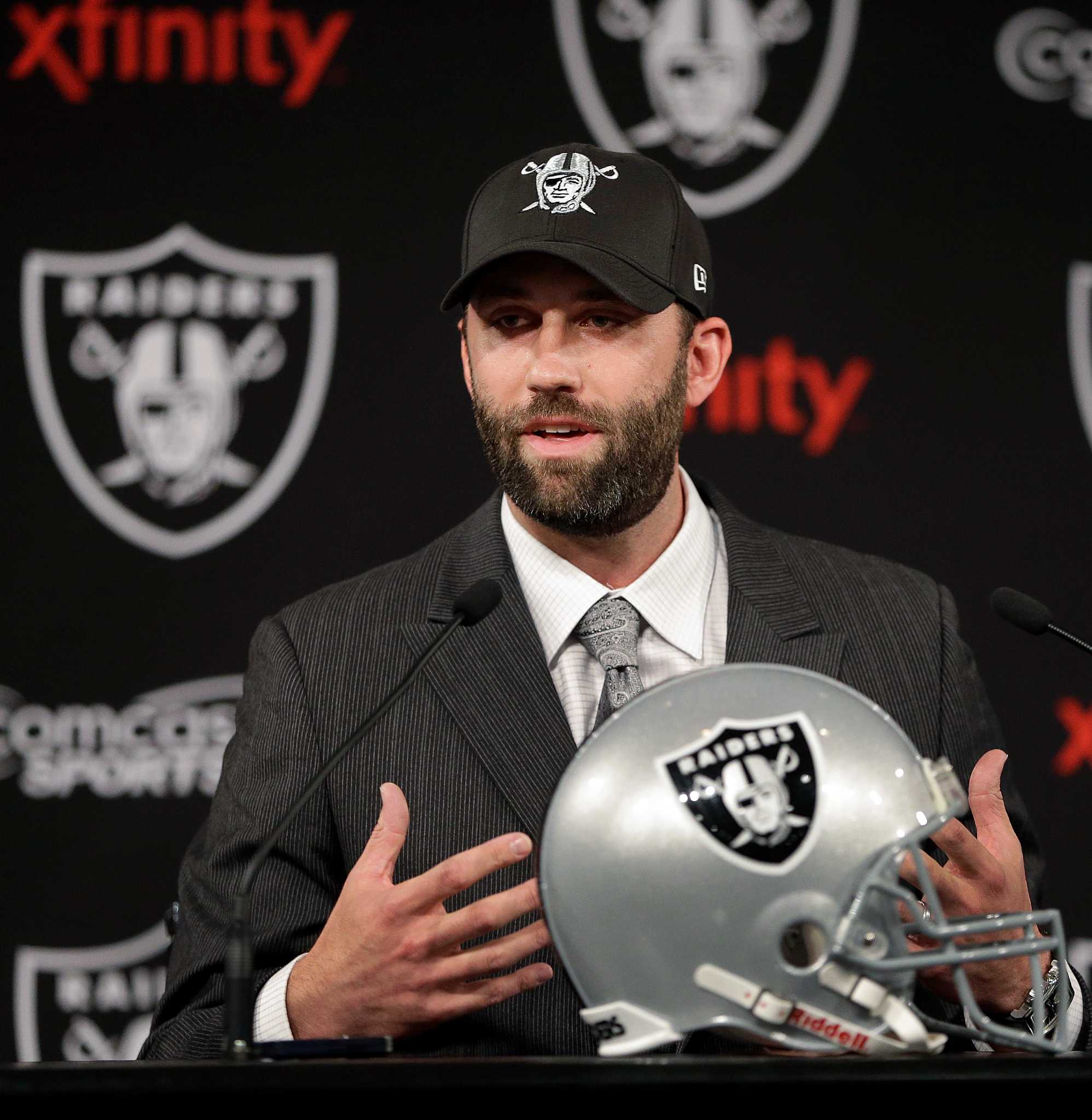 Trade ends Schaub's love-hate relationship with Texans