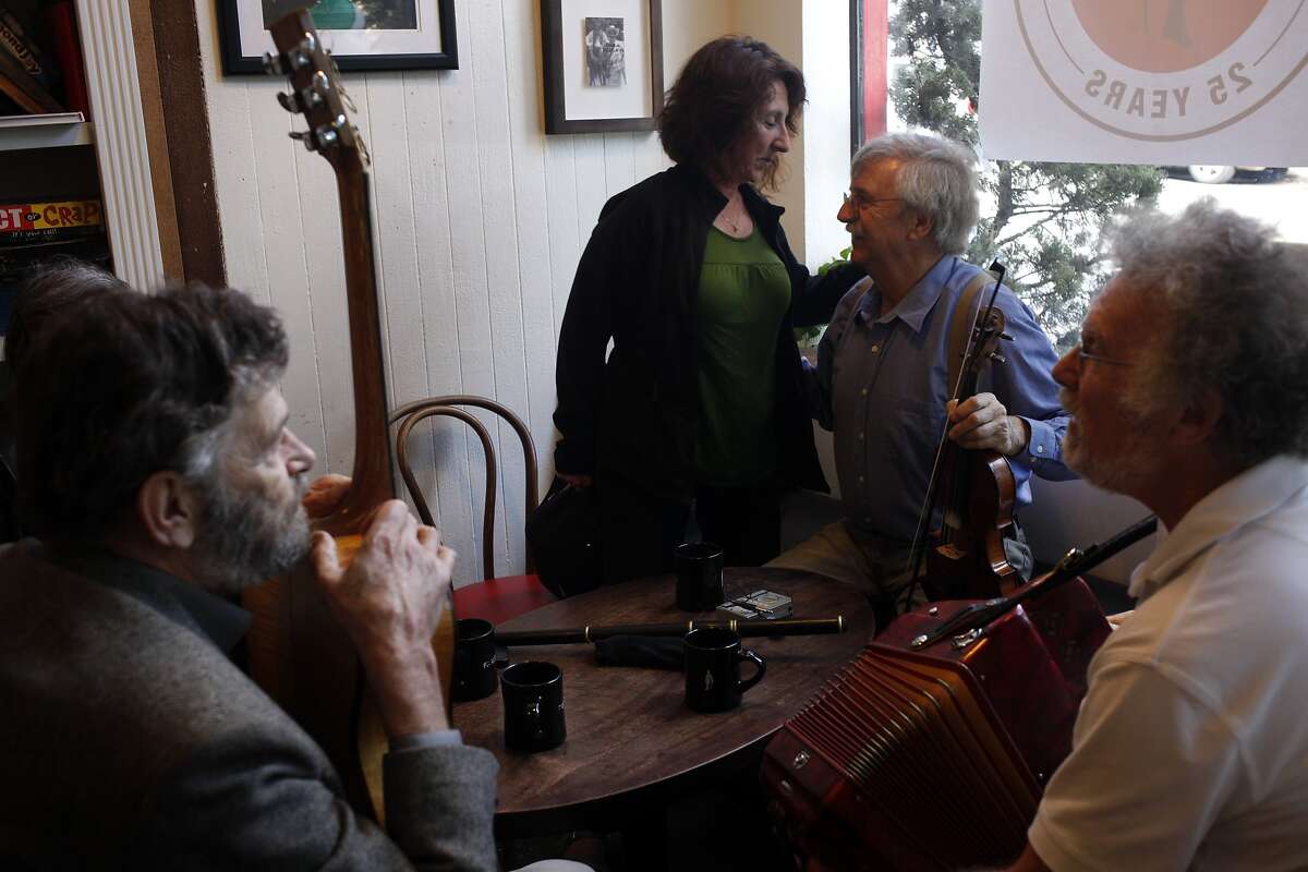 Farley's serves coffee with a side of community