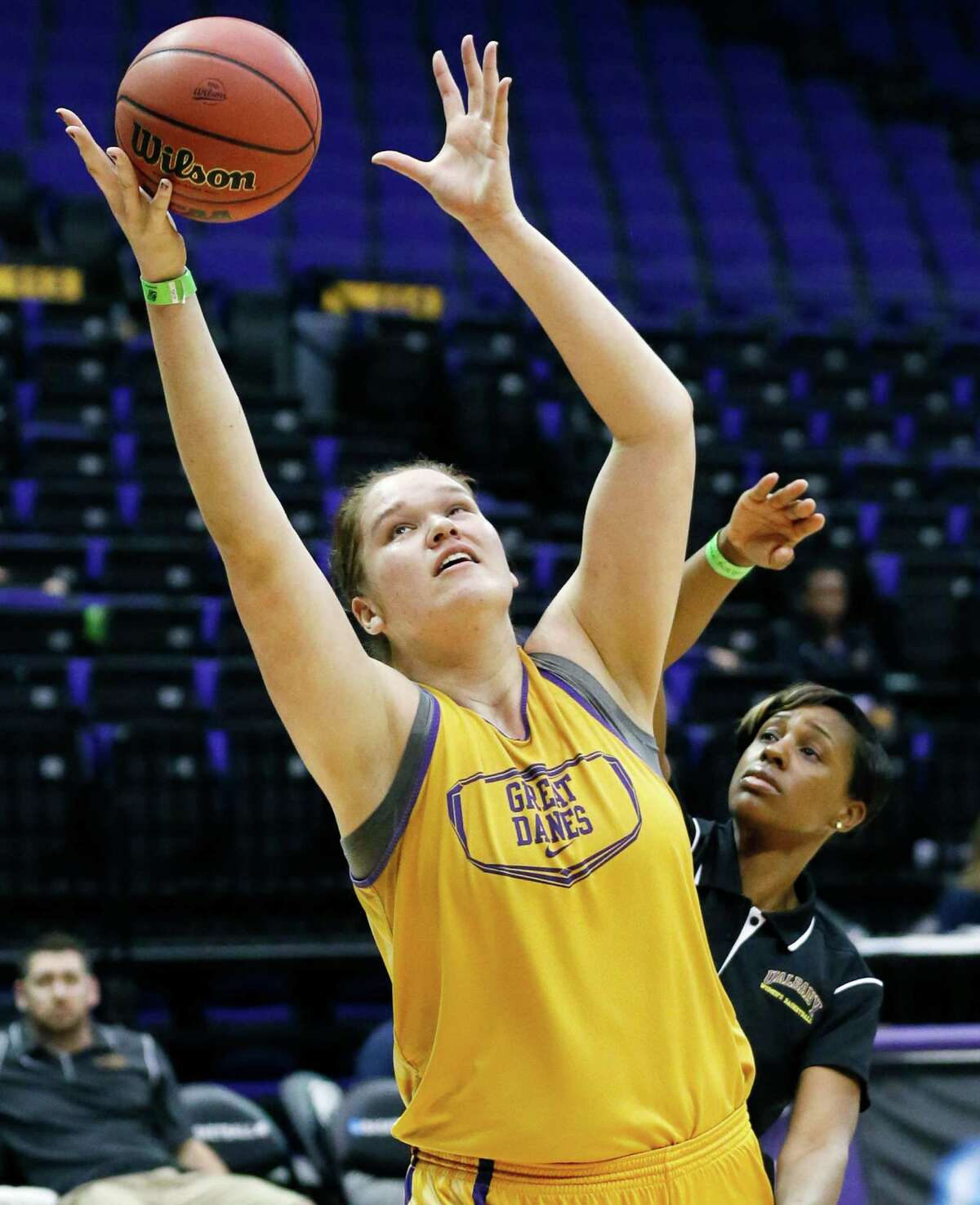 Jennifer Gish: Young women build character on court
