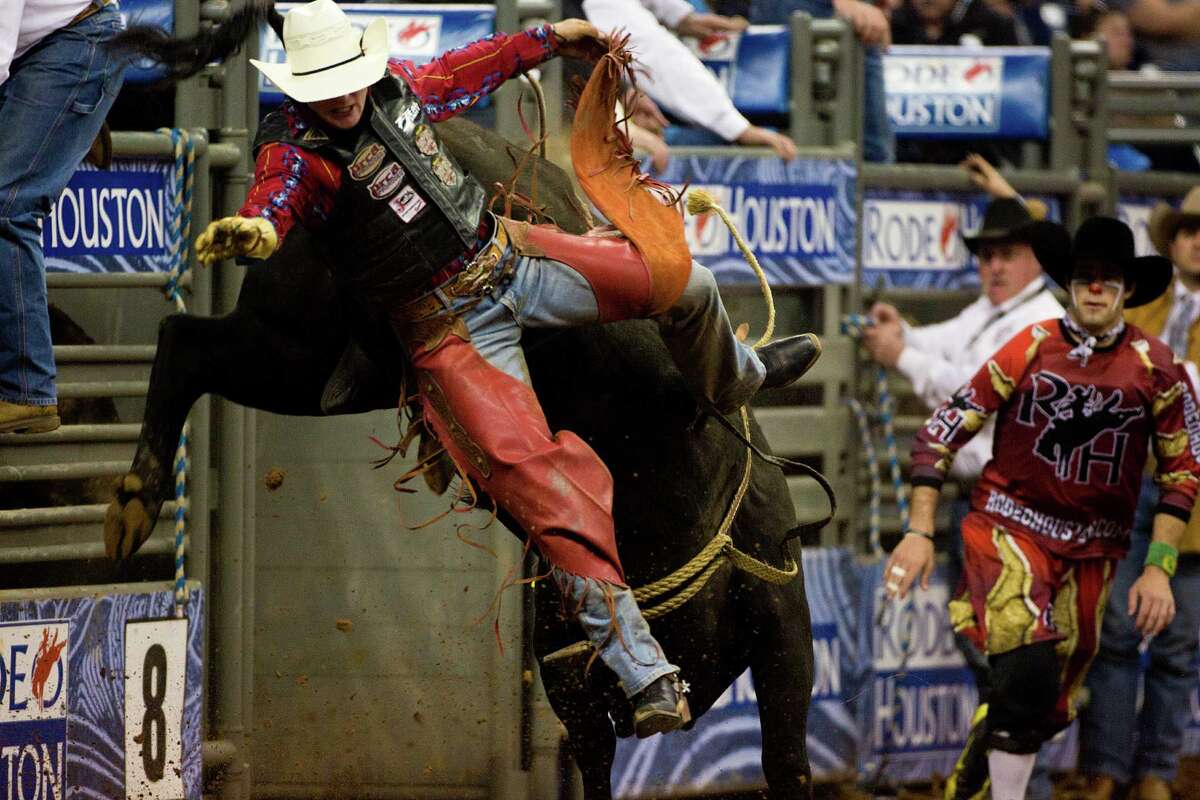 Wyoming rodeo leader will replace Houston's Shafer