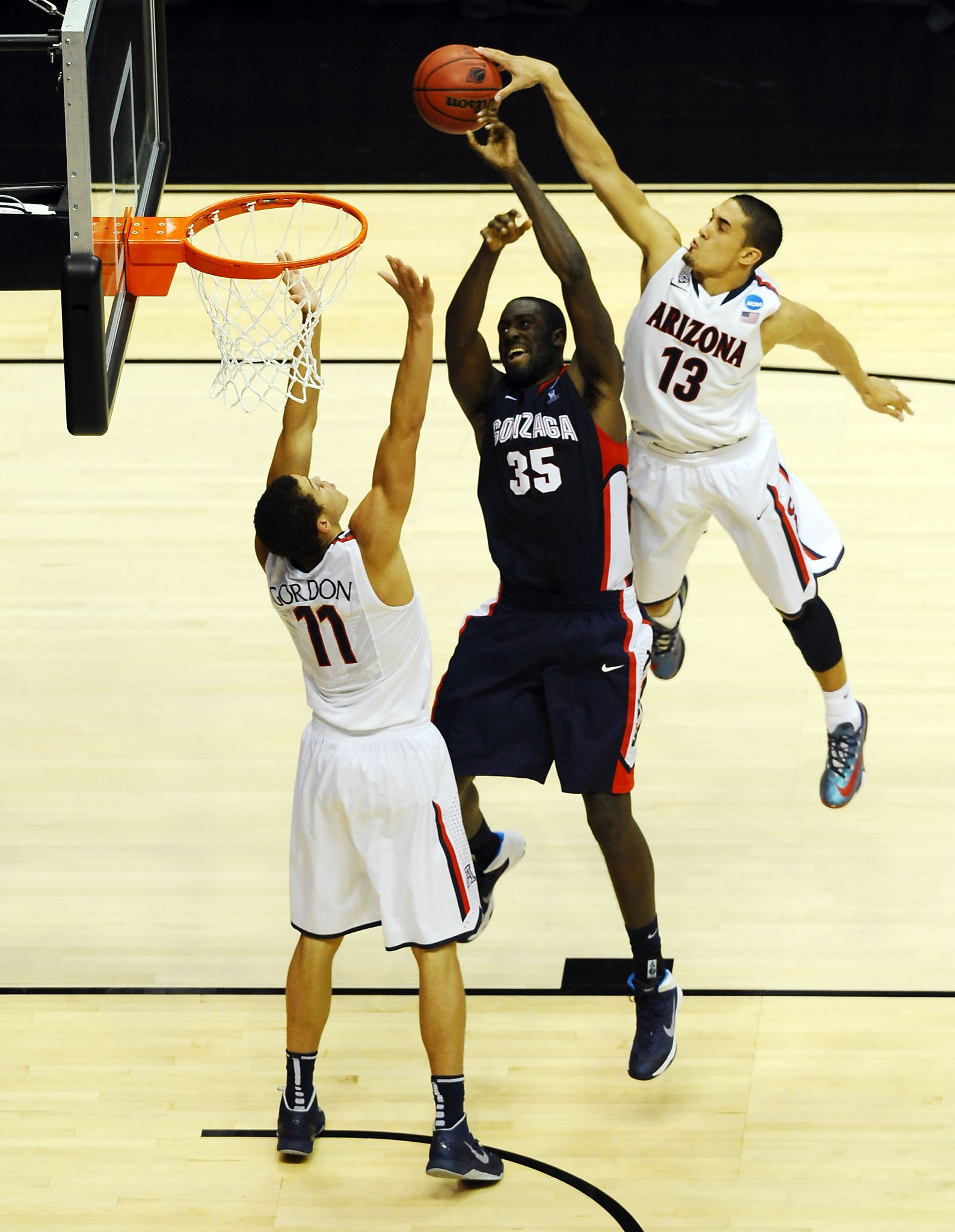 NCAA men's basketball tournament results, March 23