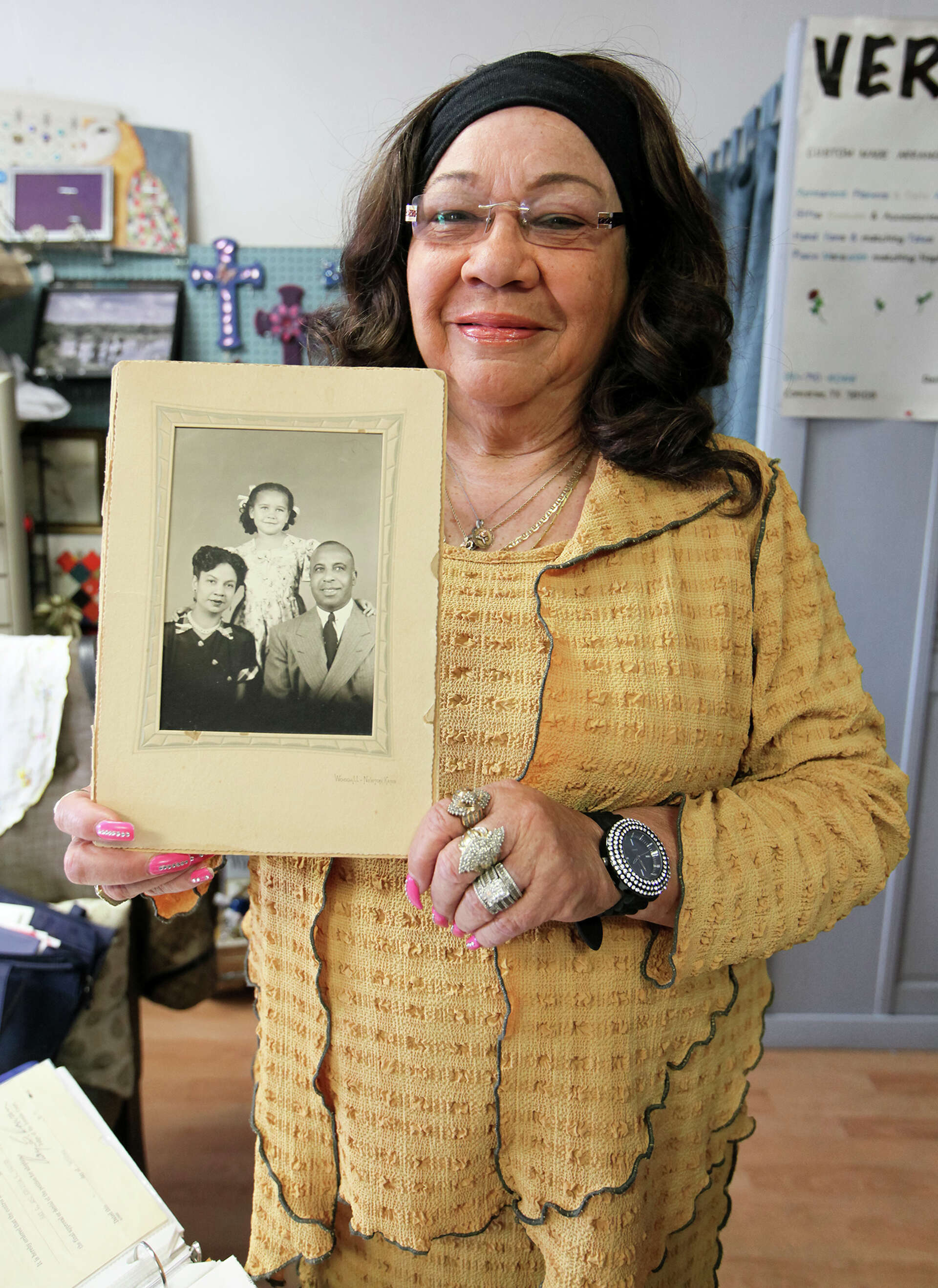 San Antonio woman finds siblings 70 years after adoption