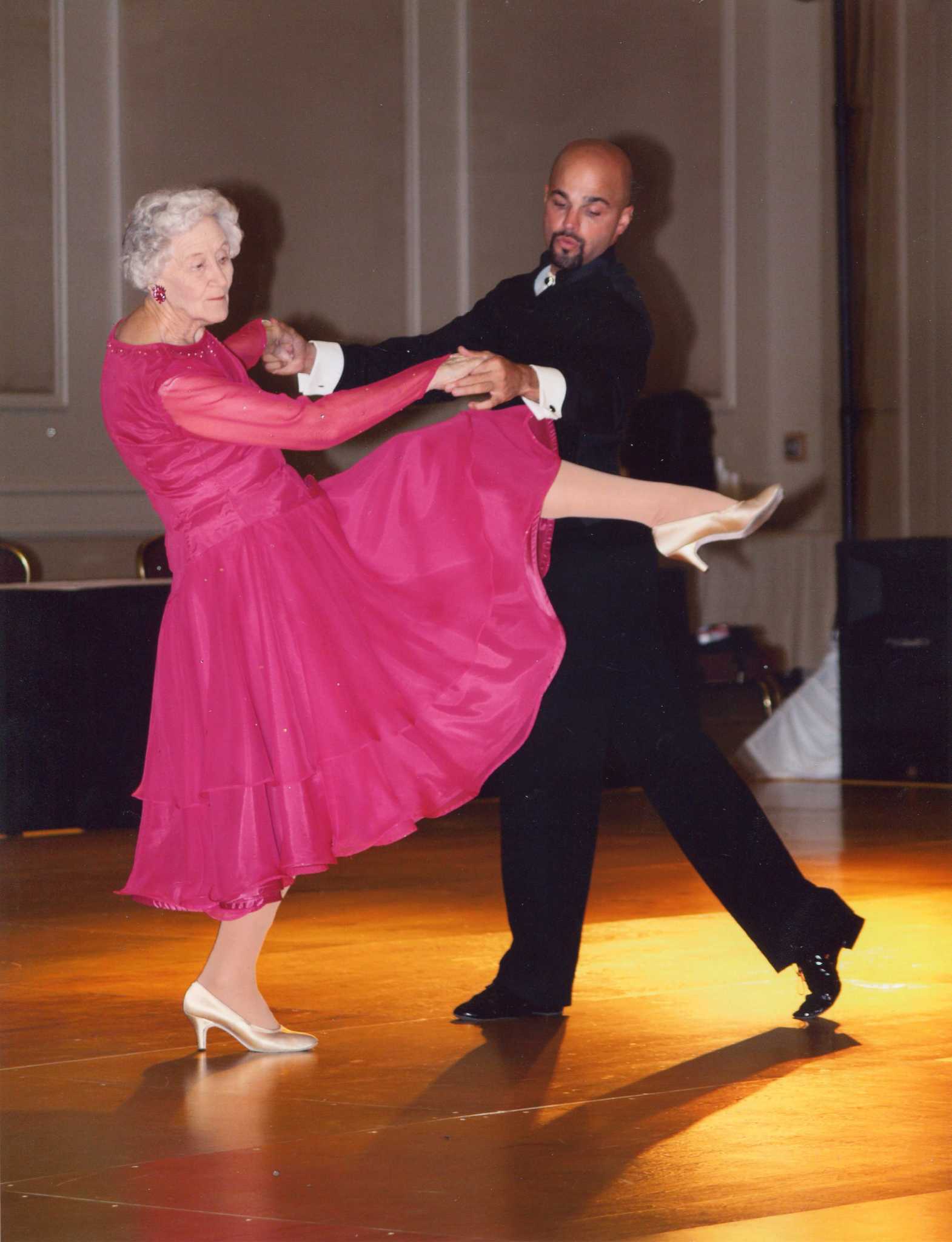 April tea to honor longtime Bay Area dancer