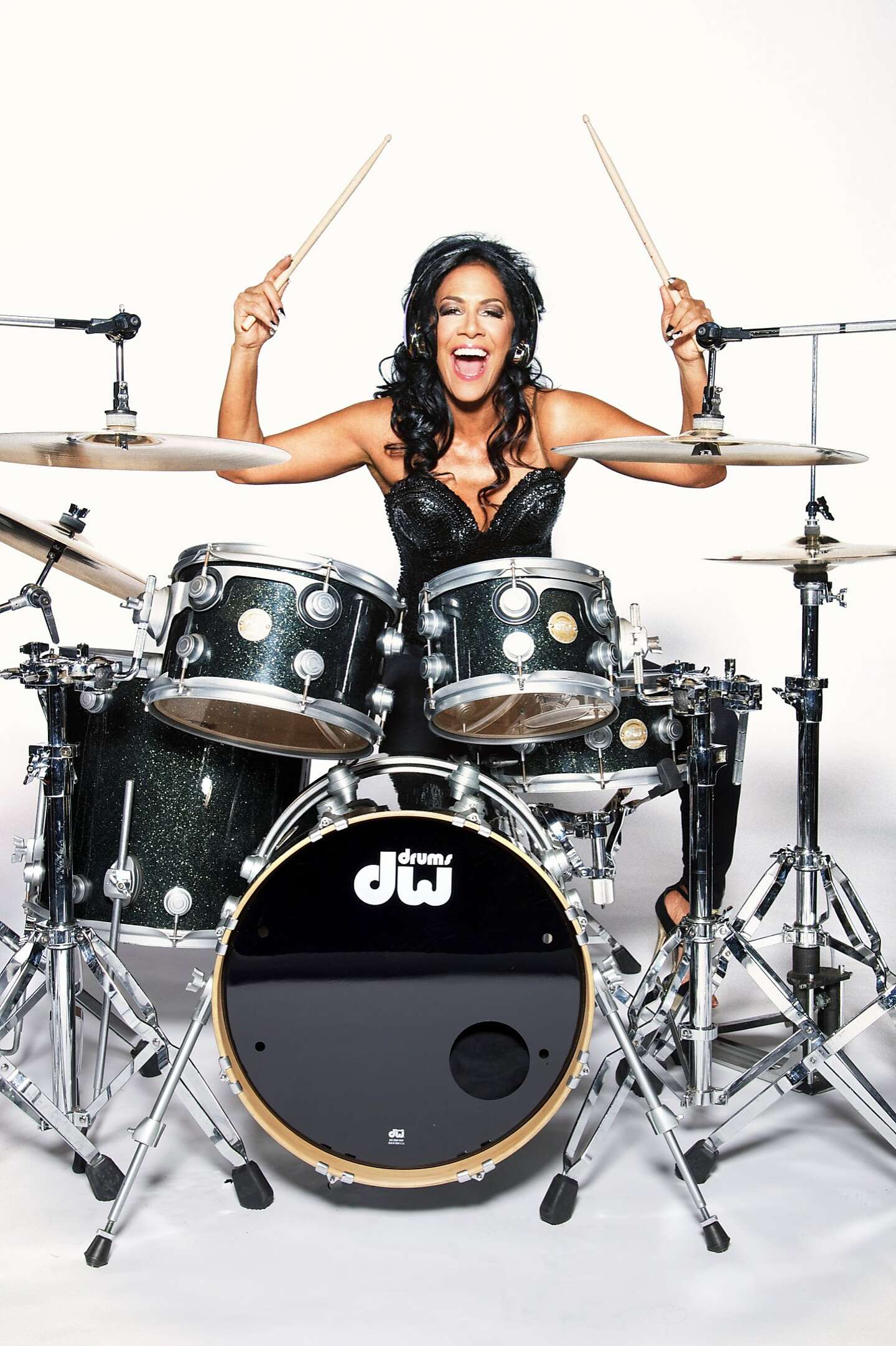 Oakland native Sheila E. marks 40 years in music biz