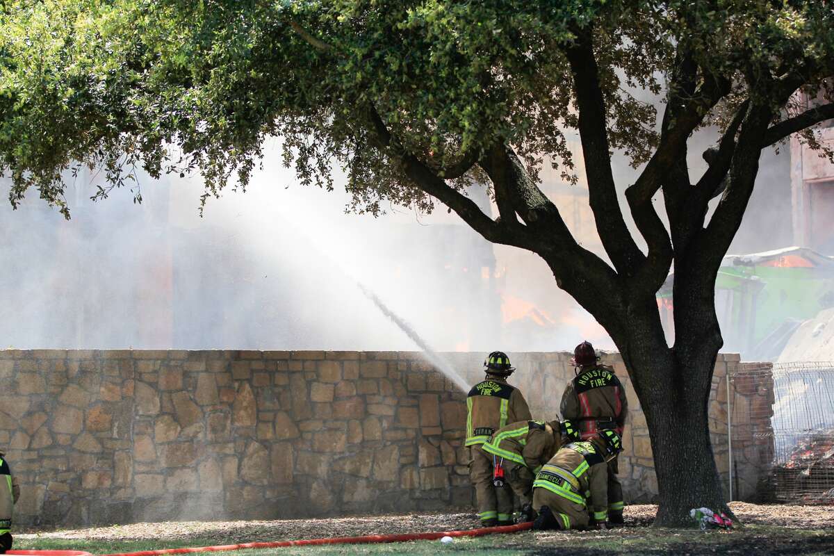 Fire official speculates on cause of Montrose blaze