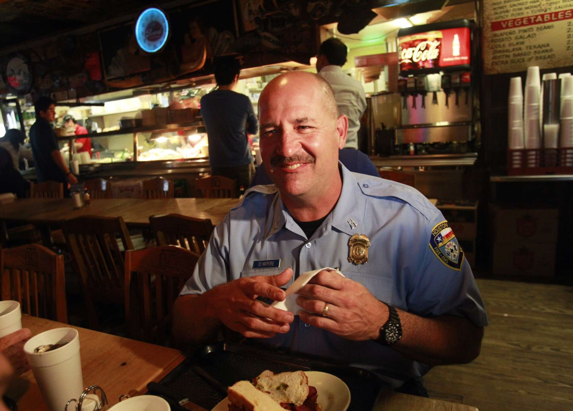 Houston finding ways to offer thanks for HFD battling monster blaze