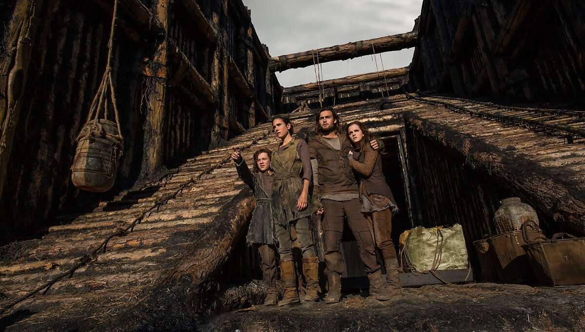 'Noah' review: Good tale has strong actors, and not just 2