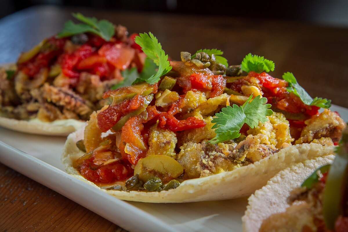 Sabrosa has lively bar, but noise detracts from dining