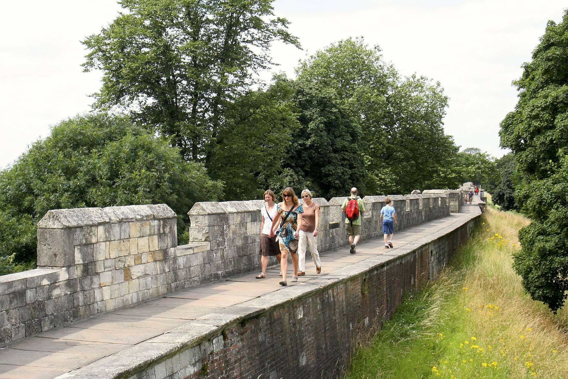 Ghostly lore, Viking poop make York tour kid-friendly