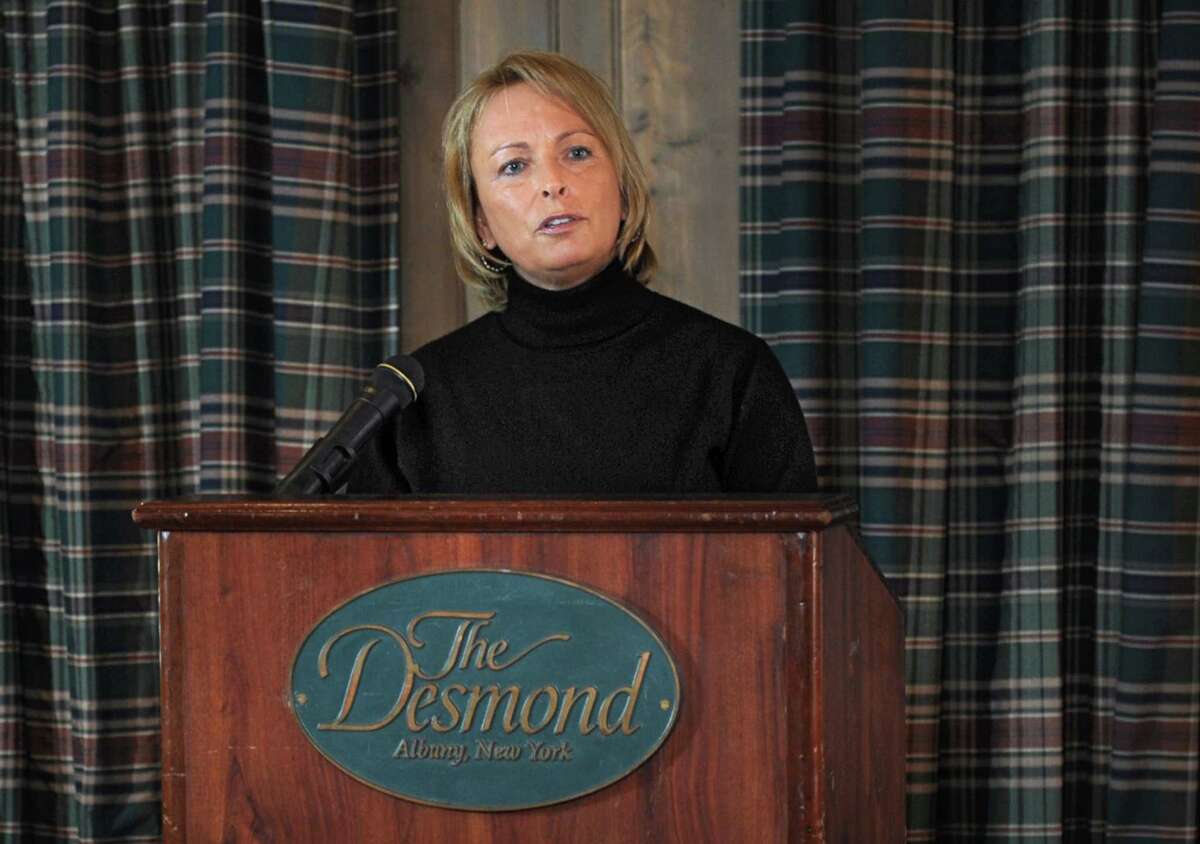 Photos: Pepper talks golf during Colonie visit