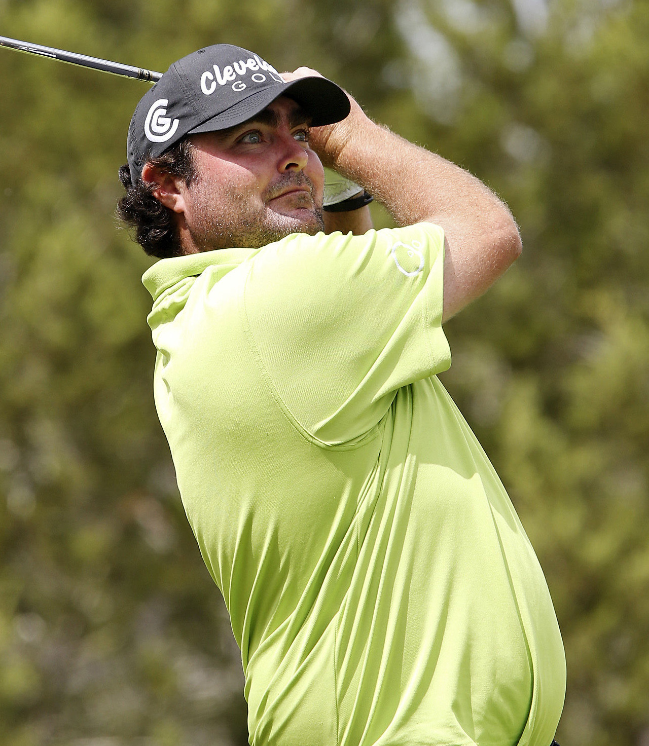 Mickelson works some magic to make the cut