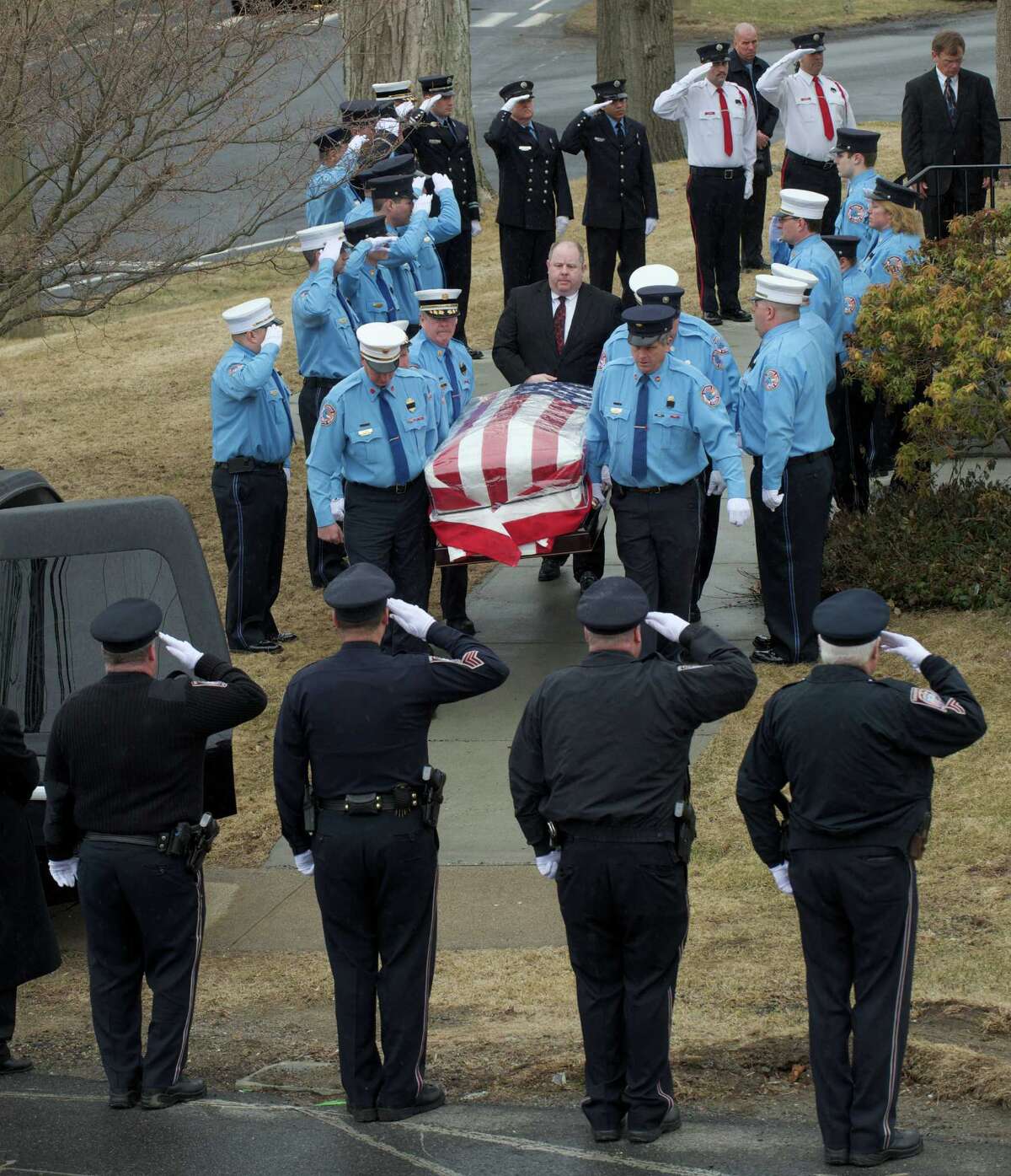 Lou Rell bid goodbye in life celebration