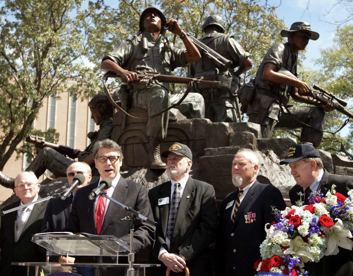 Vietnam Veterans Get Long Awaited Welcome Home With Texas Capitol