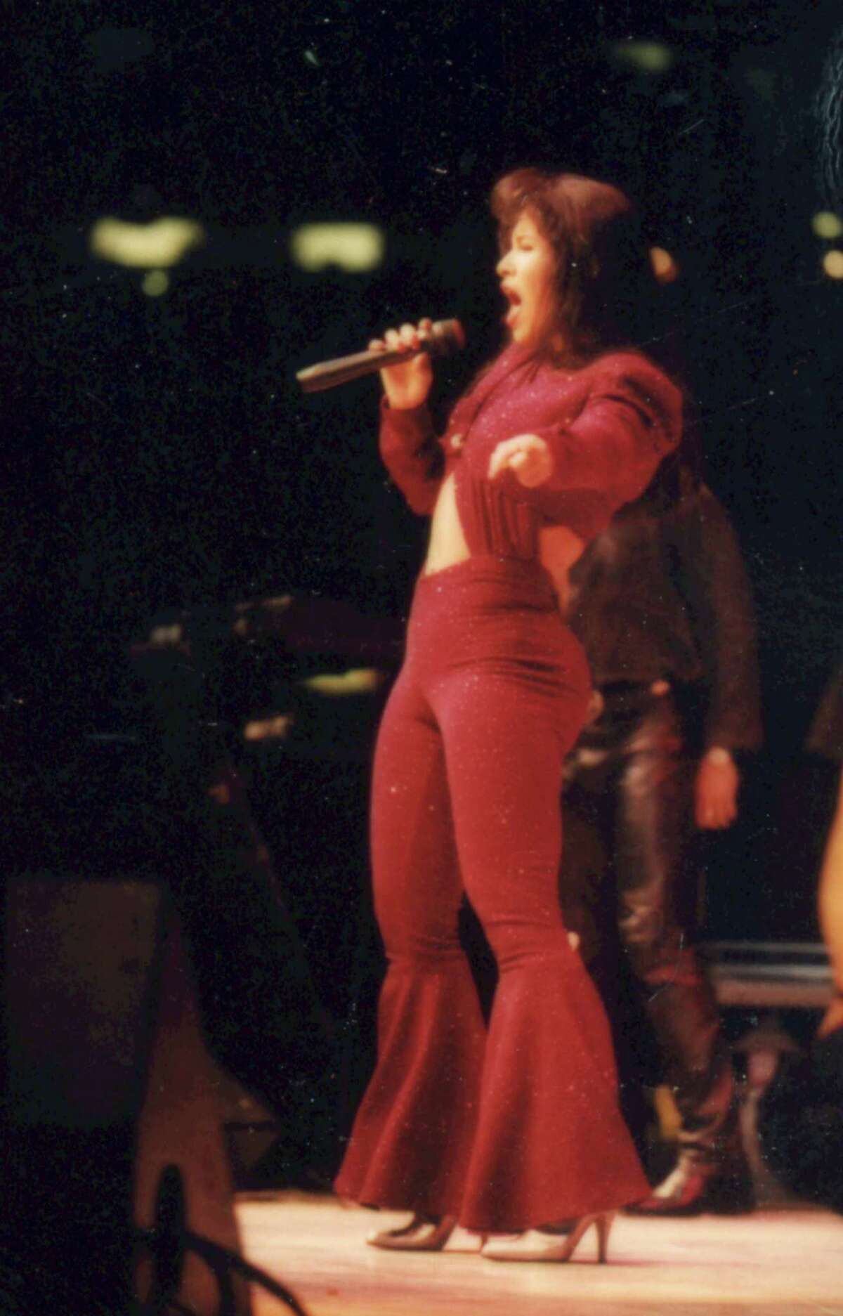 Remembering Tejano icon Selena's final RodeoHouston performance