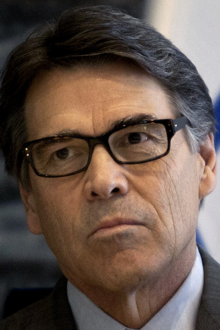 Perry fights federal rules targeting prison rape
