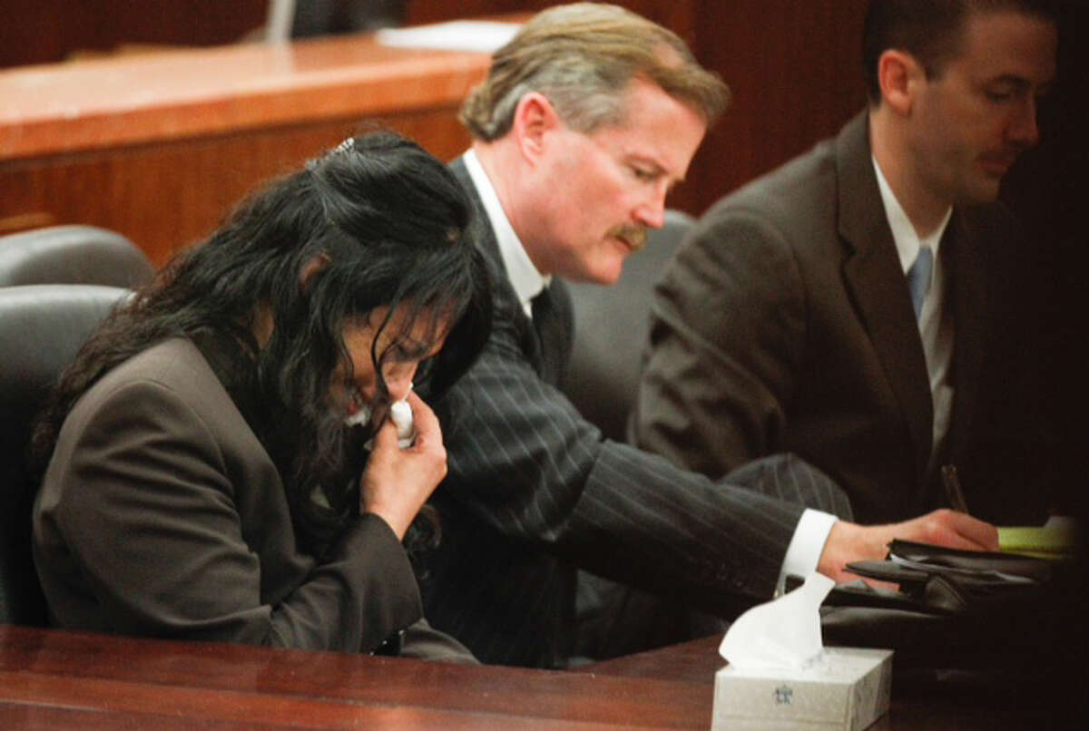 Jurors see bloody shoe in alleged stiletto slaying