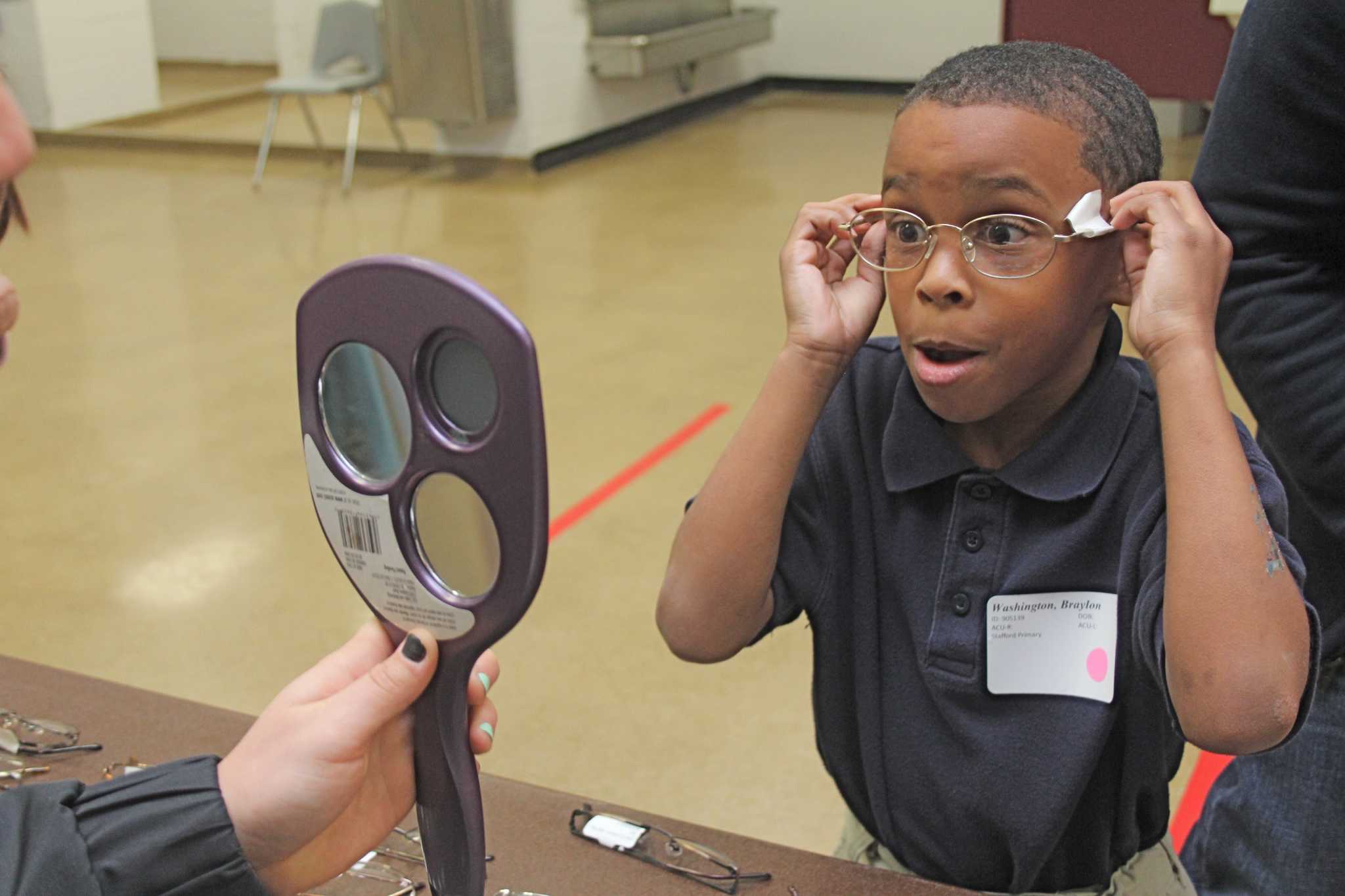 Programs provide eyeglasses for students in Fort Bend County