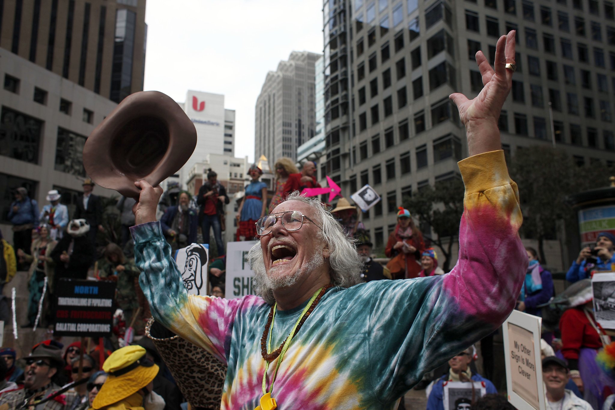 Parade brings wackiness to downtown S.F. streets