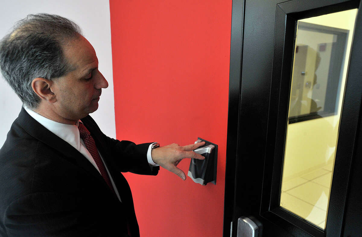 In a plugged-in region, Connecticut sees few data centers