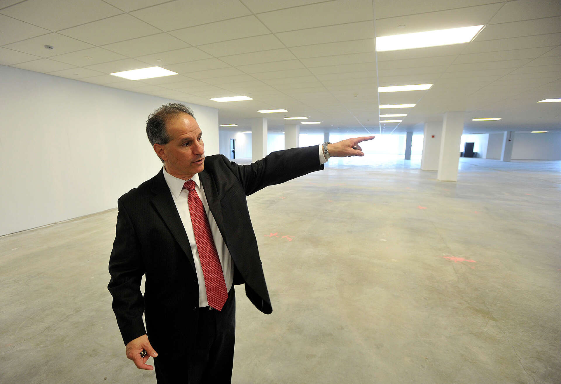 In a plugged-in region, Connecticut sees few data centers