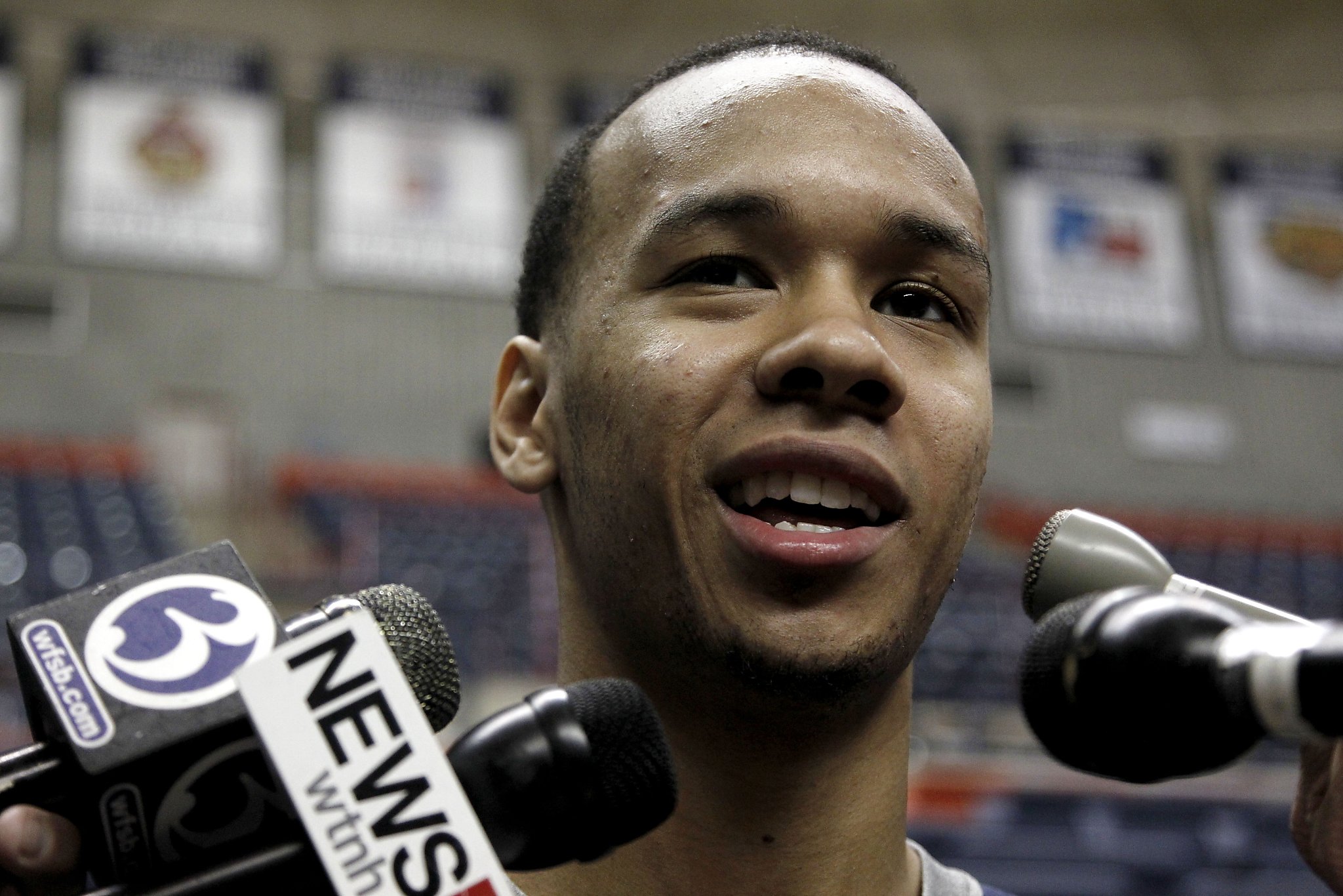 Napier tries to lift team like other NCAA Tournament greats