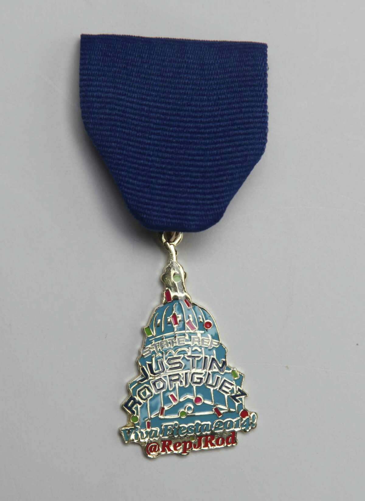 Fiesta medal craze growing — and morphing