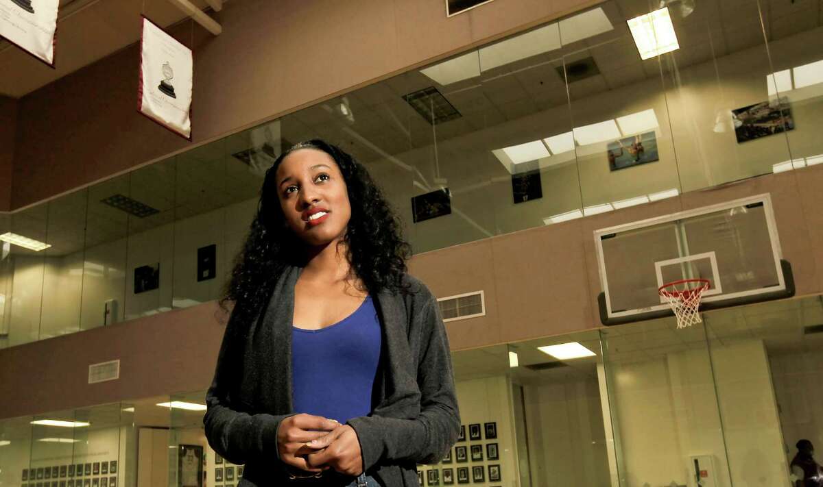 Stanford alum Candice Wiggins: She was bullied in WNBA because she’s ...