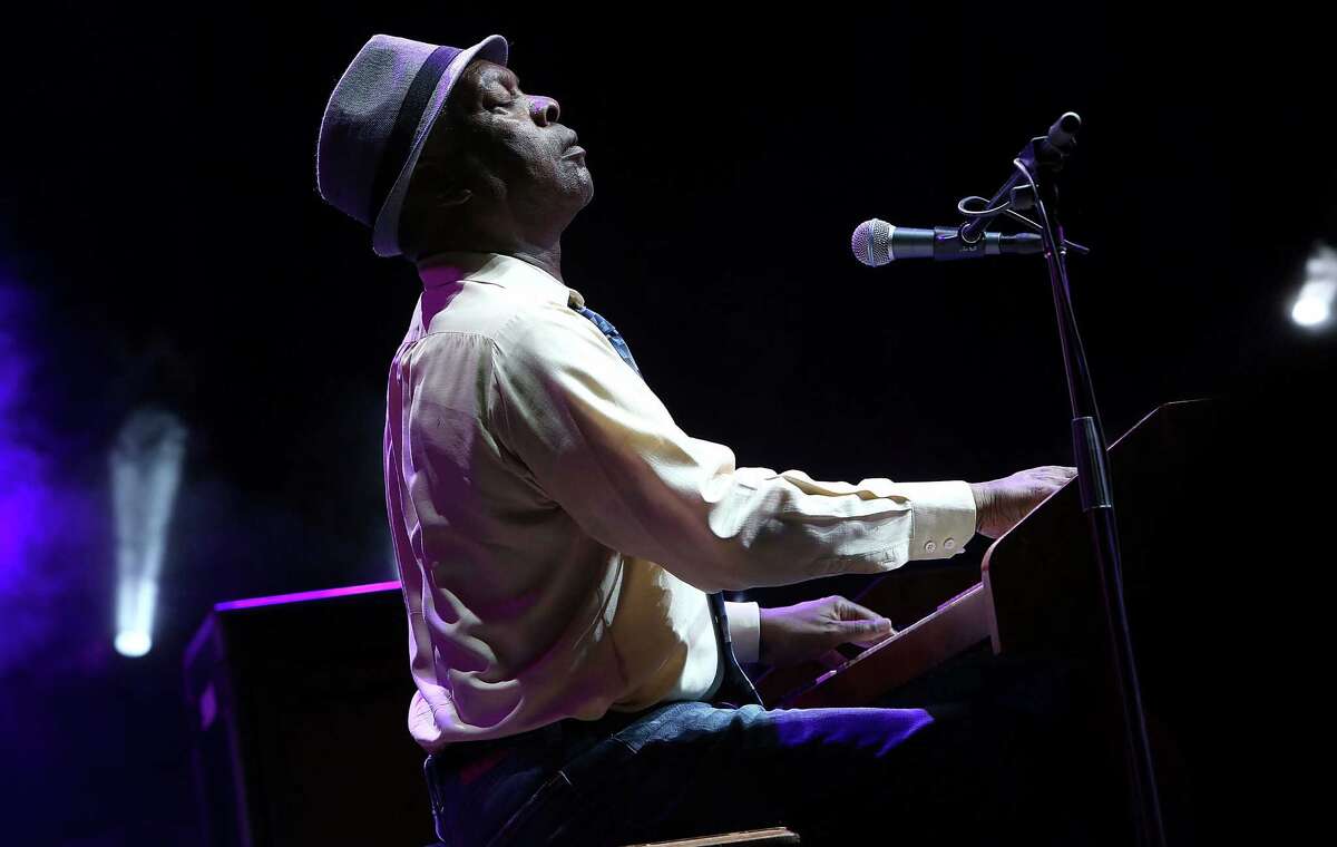 Booker T. Jones makes S.A. debut