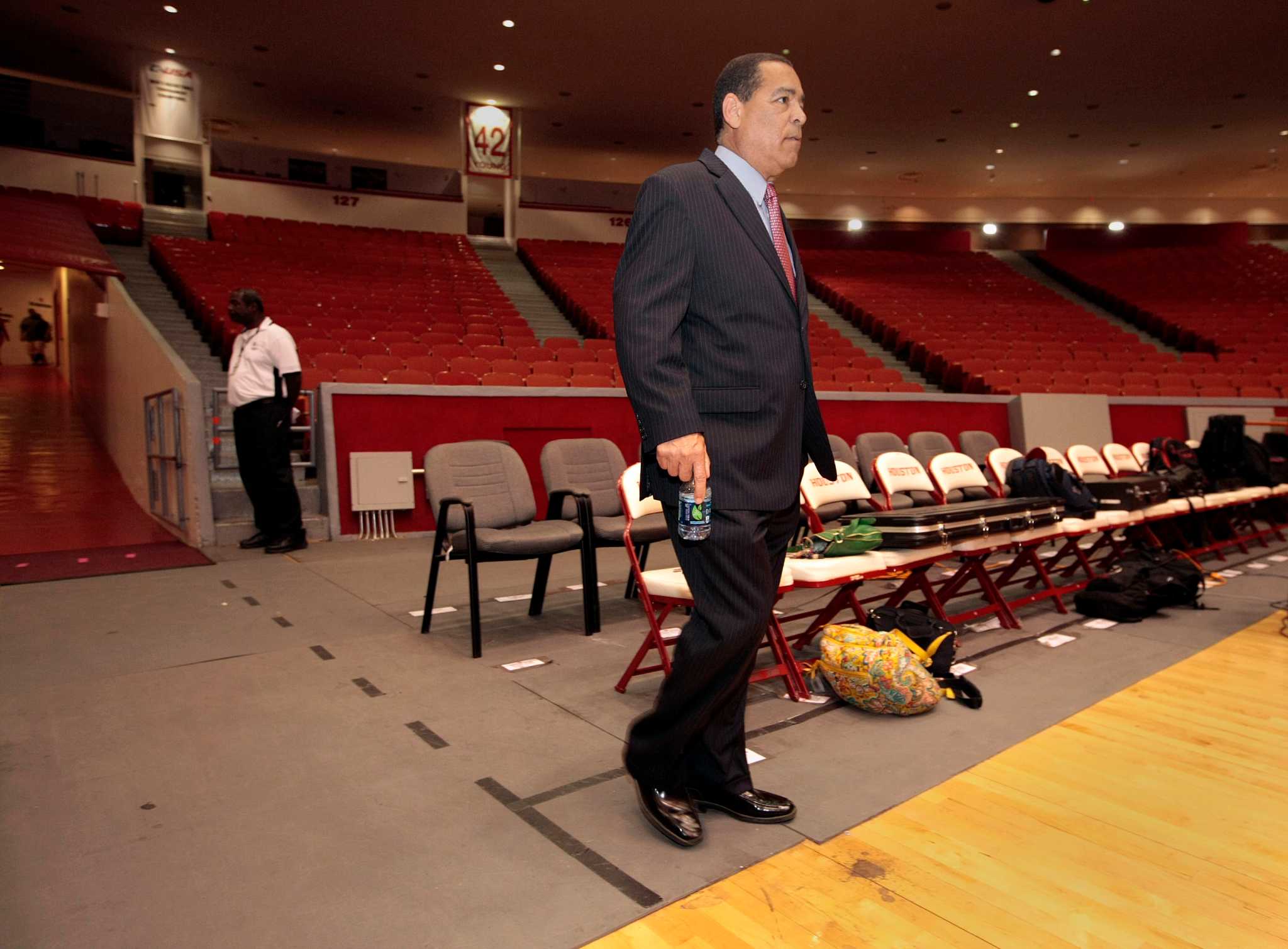 UH officials unveil options for Hofheinz Pavilion