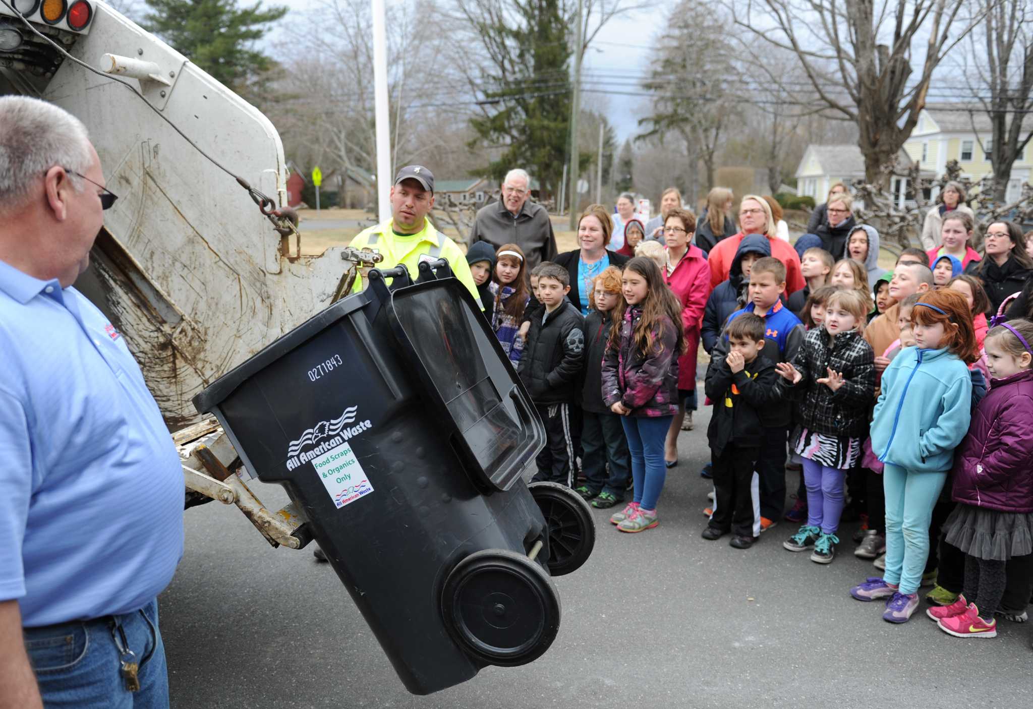 Door-to-door composting pilot program starts