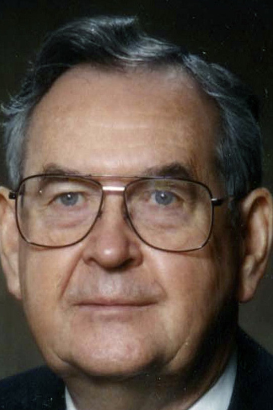 Ensley was financial expert at USAA