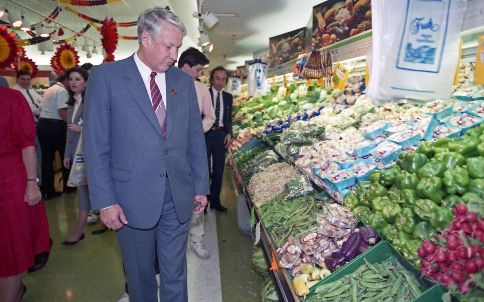 When Boris Yeltsin went grocery shopping in Clear Lake