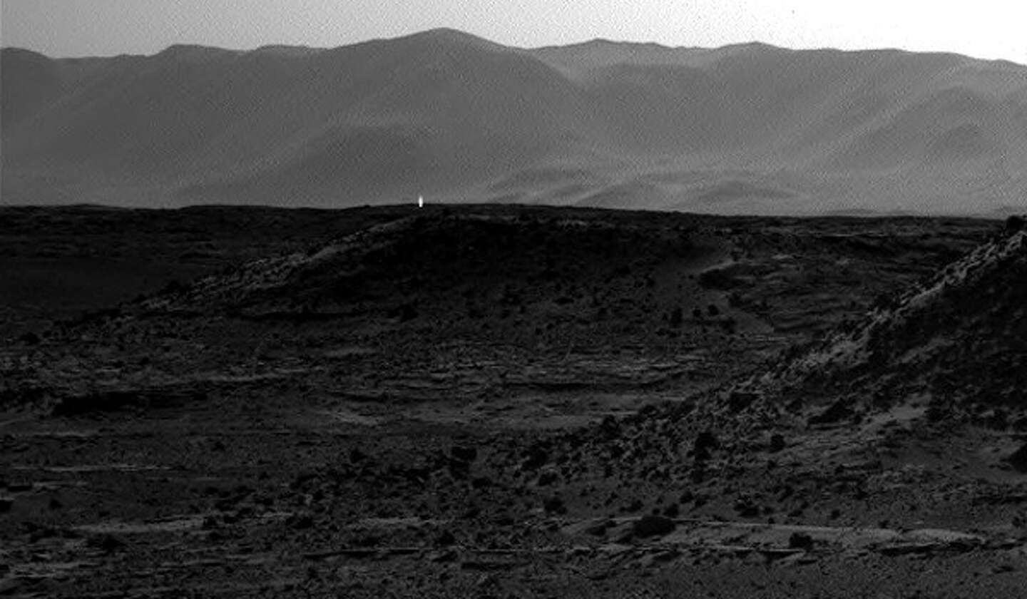 NASA offers 3 explanations for strange bright light seen in photo from Mars