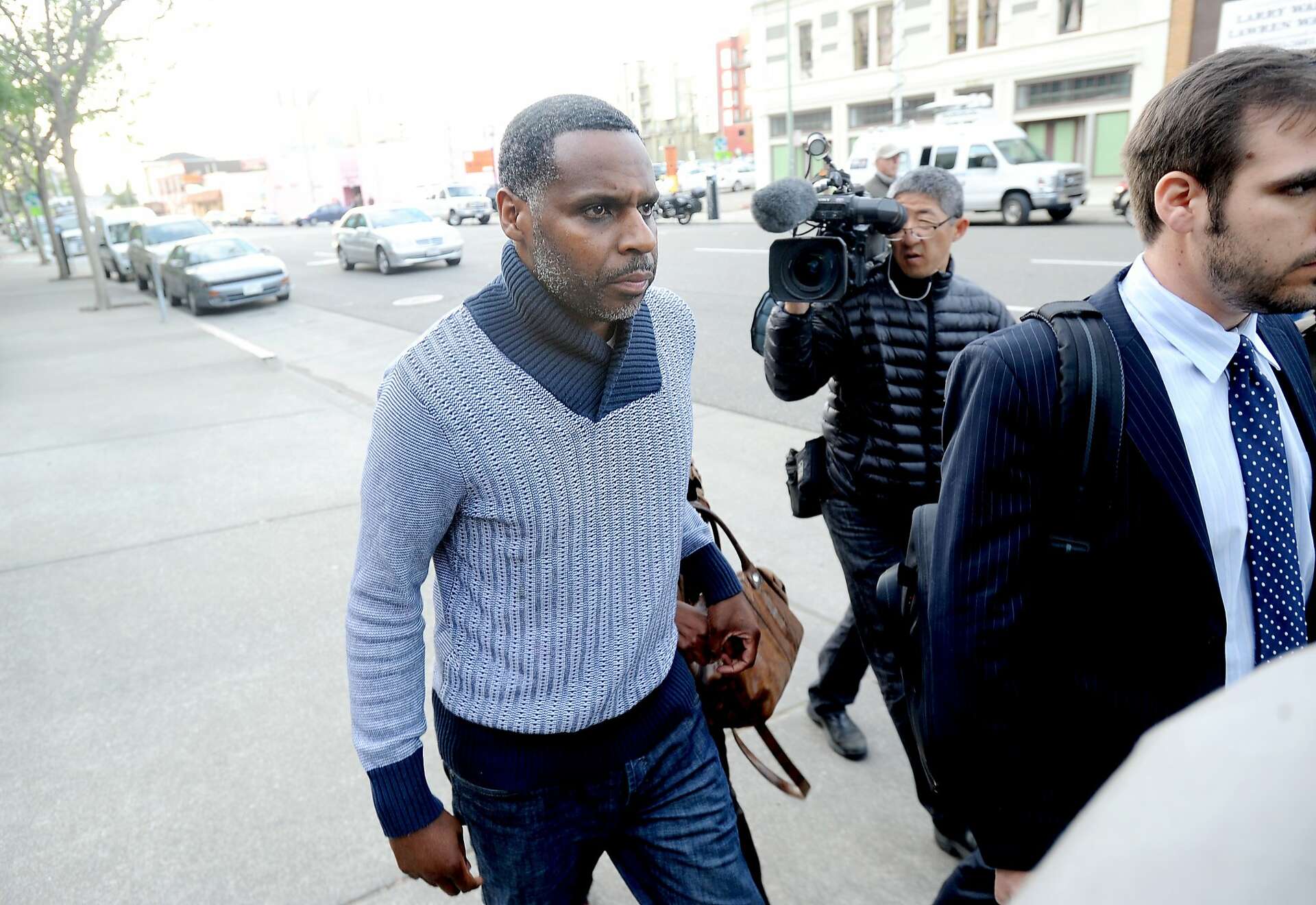 FBI agents' sting tried to lure more S.F., Oakland officials