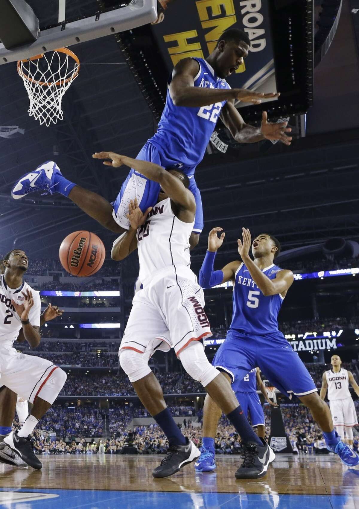 UConn stuns Kentucky, wins national title
