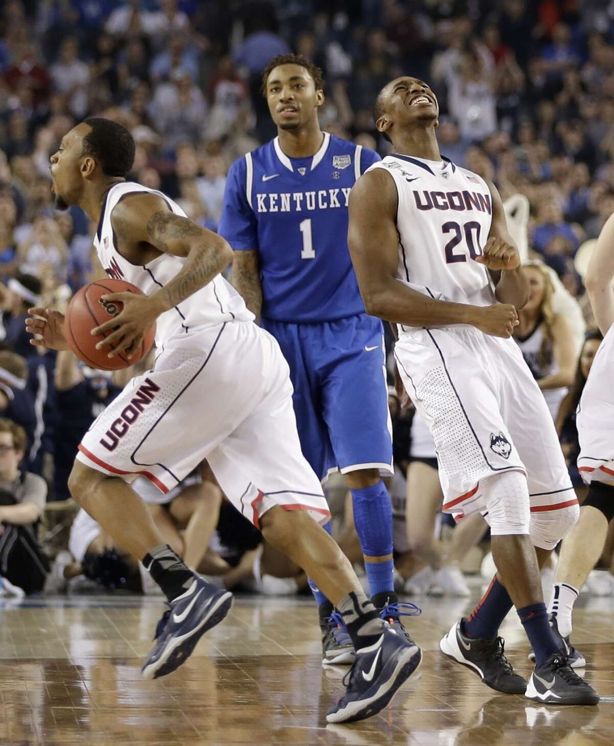 UConn stuns Kentucky, wins national title