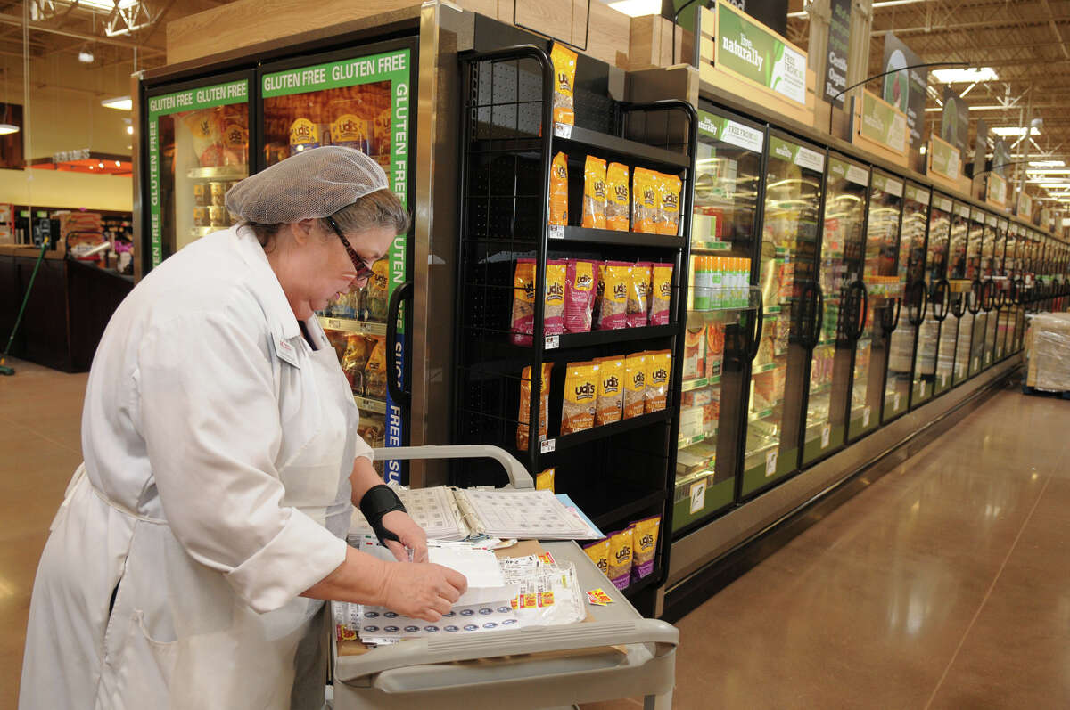 In new Kroger, produce shares space with clothes