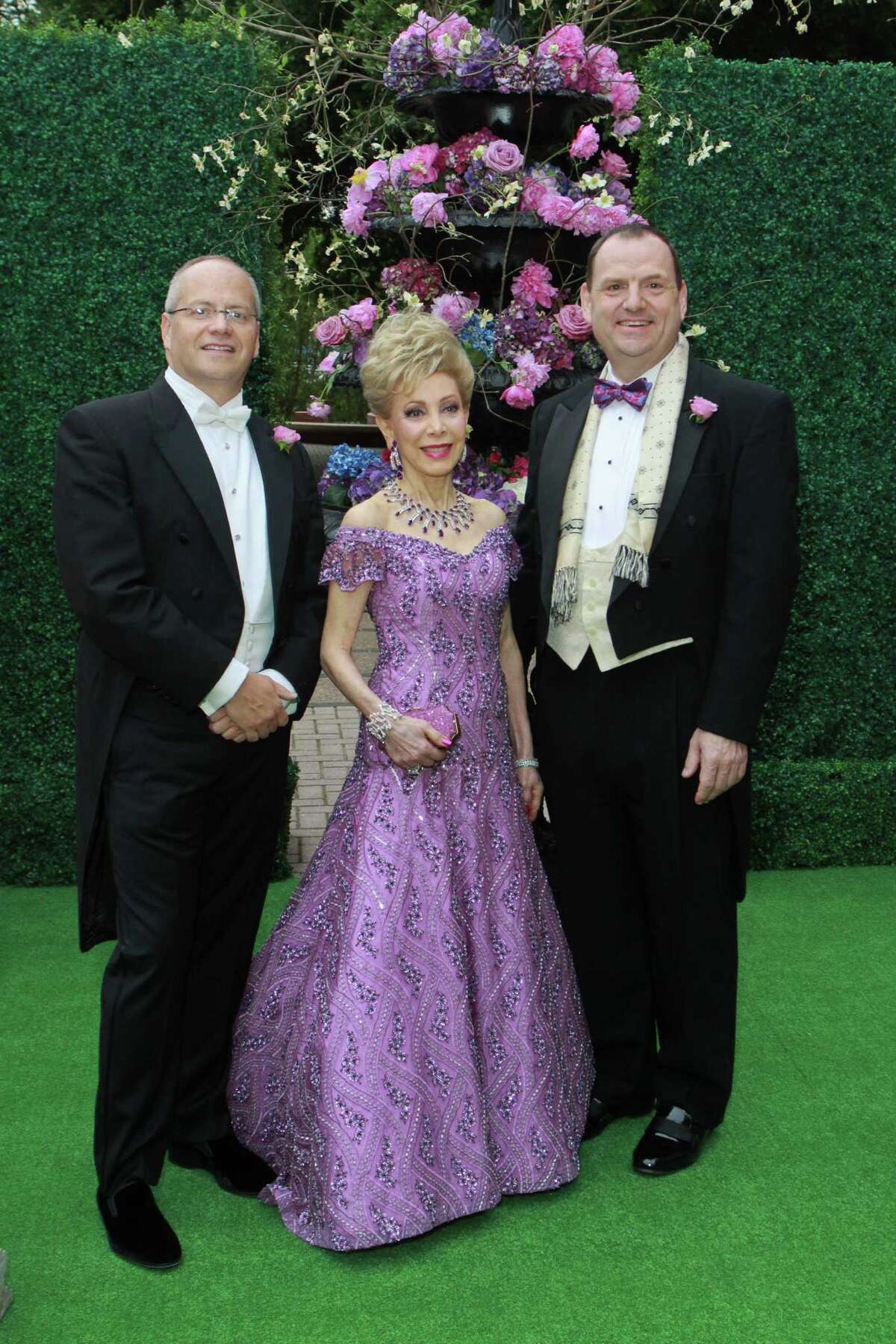 Floral and French, Opera Ball raises $2 million
