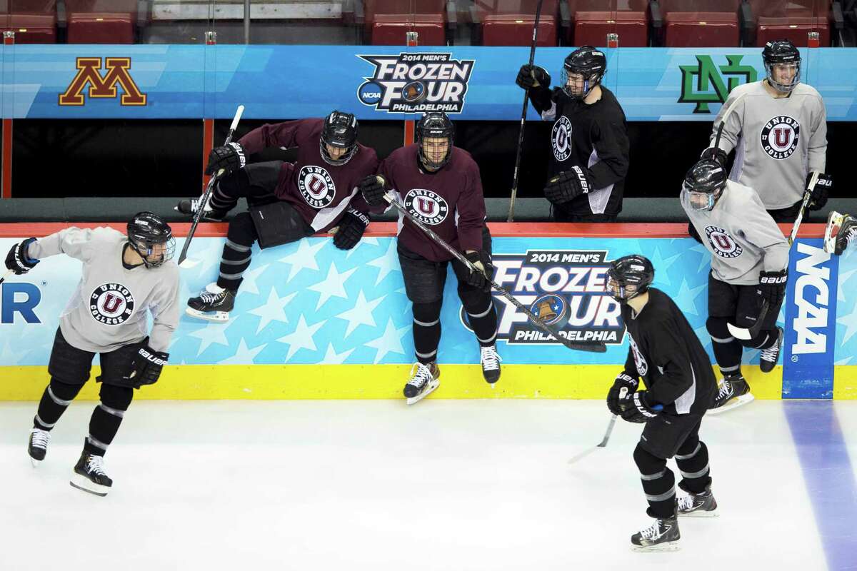 Union hockey in Frozen Four at 5 p.m.