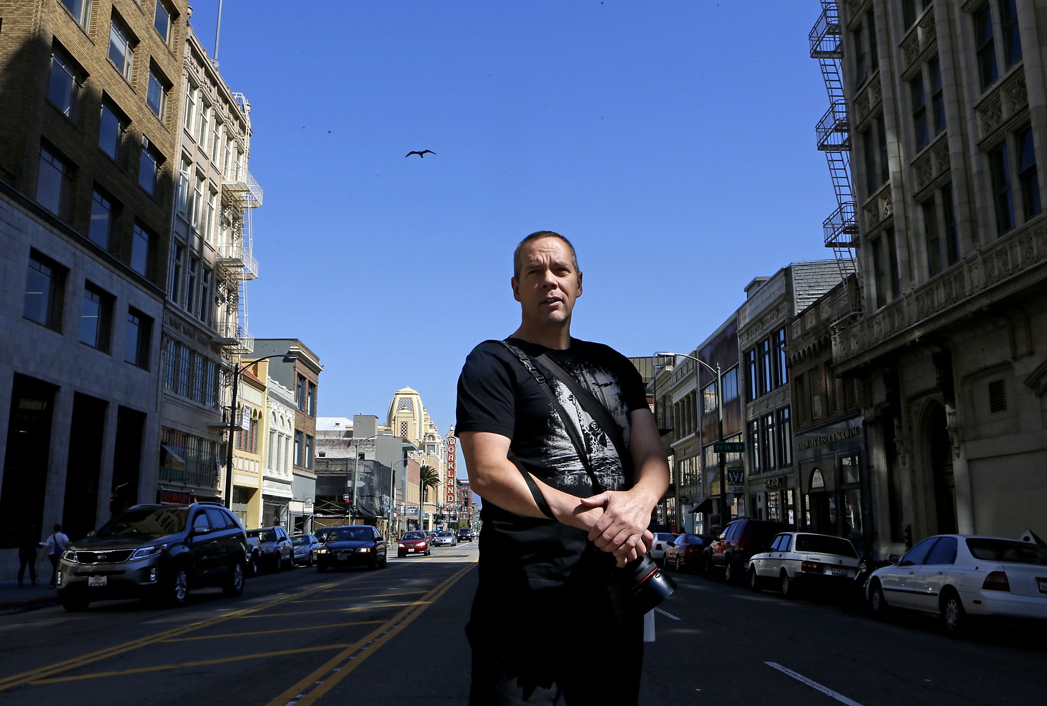 Stephen Texeira gets Oakland picture perfect