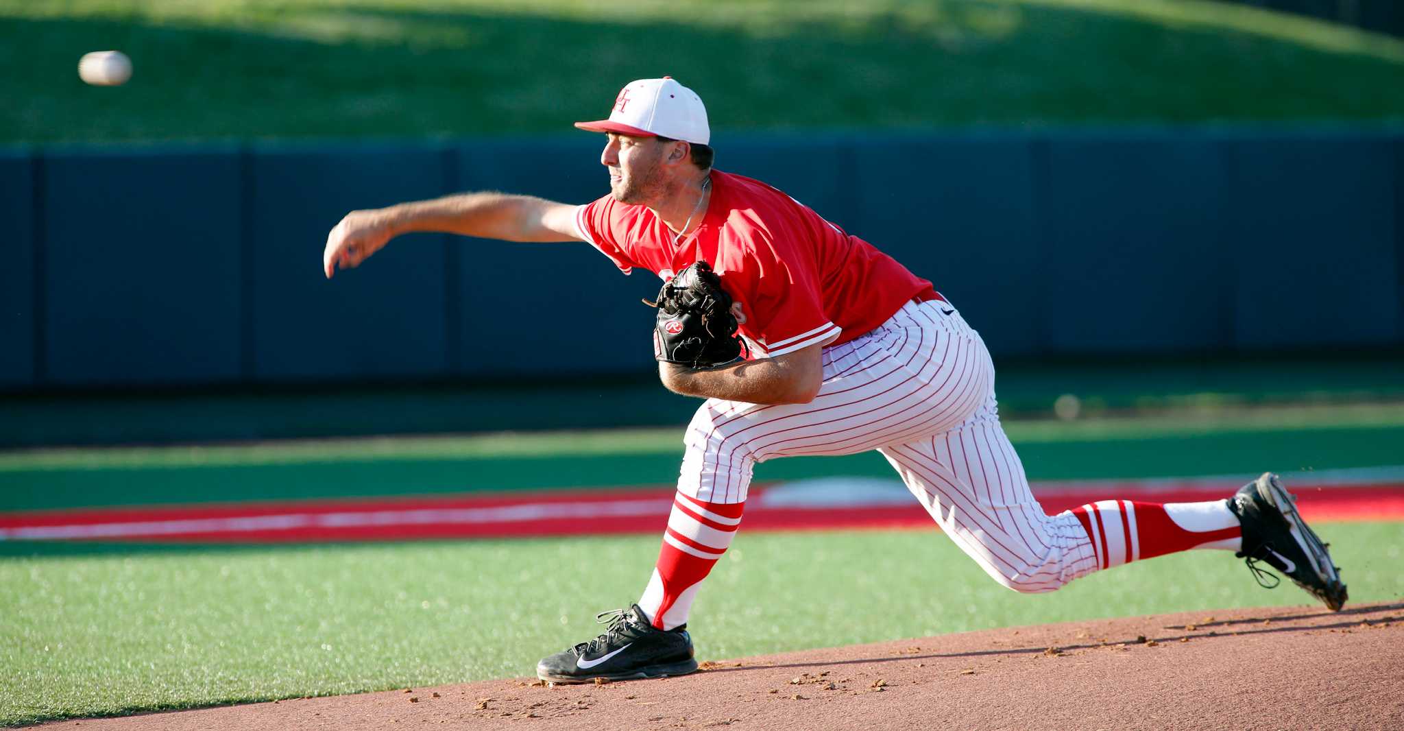 8th-ranked UH baseball team getting the message