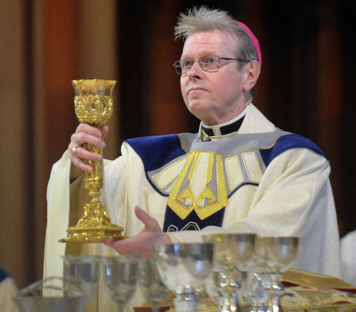 Amid pageantry, Albany has a new bishop