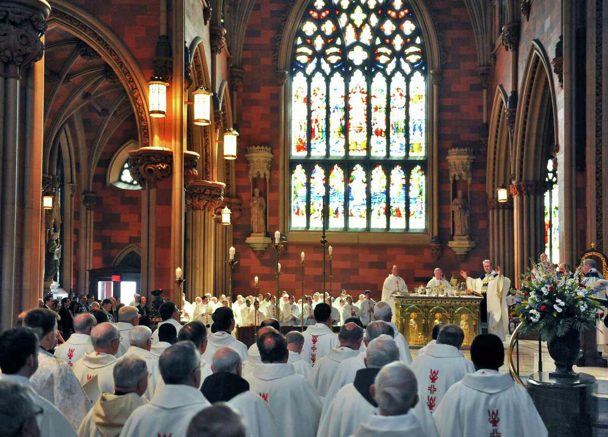 Amid pageantry, Albany has a new bishop