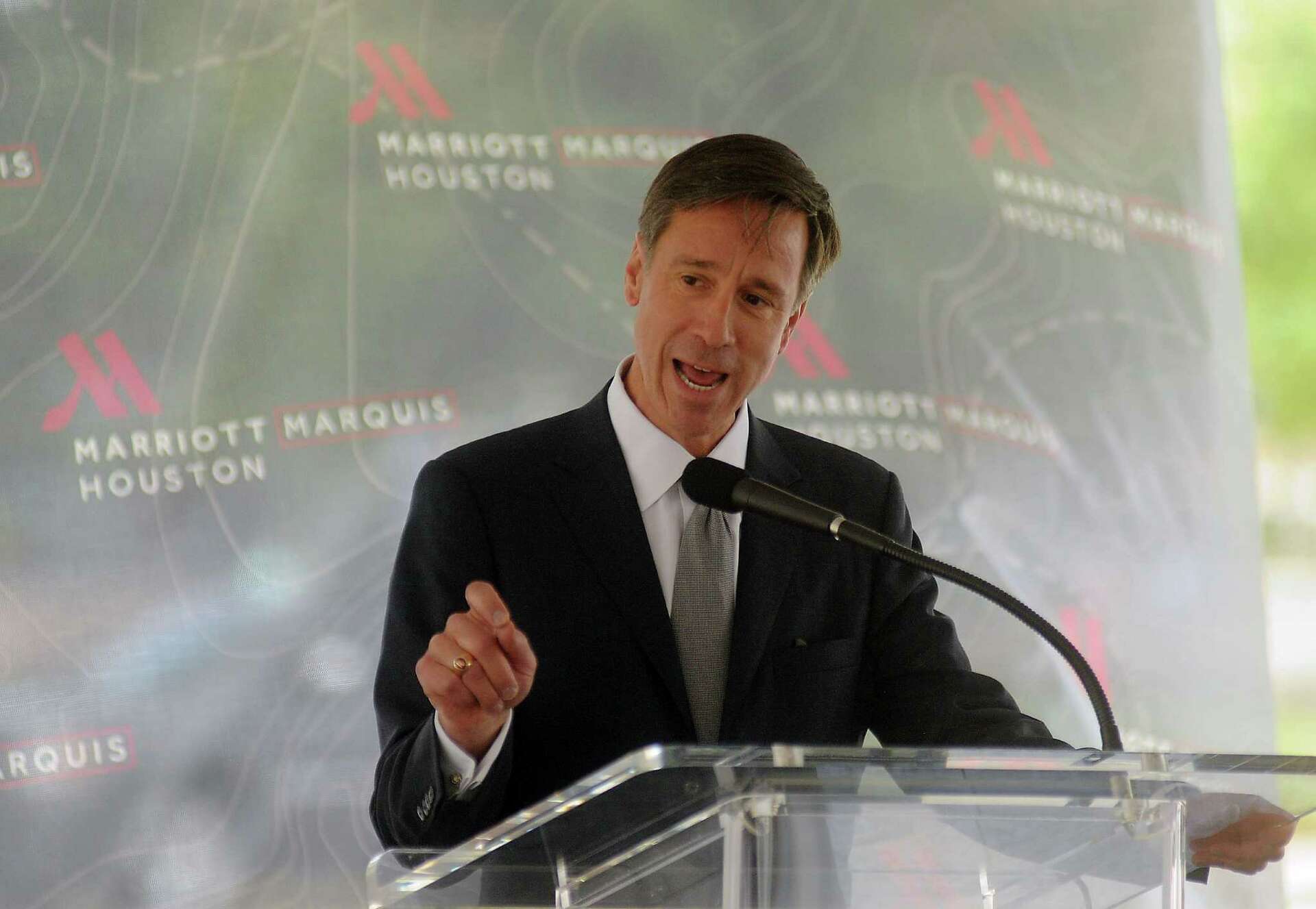 Business leaders see Marriott Marquis as new downtown icon