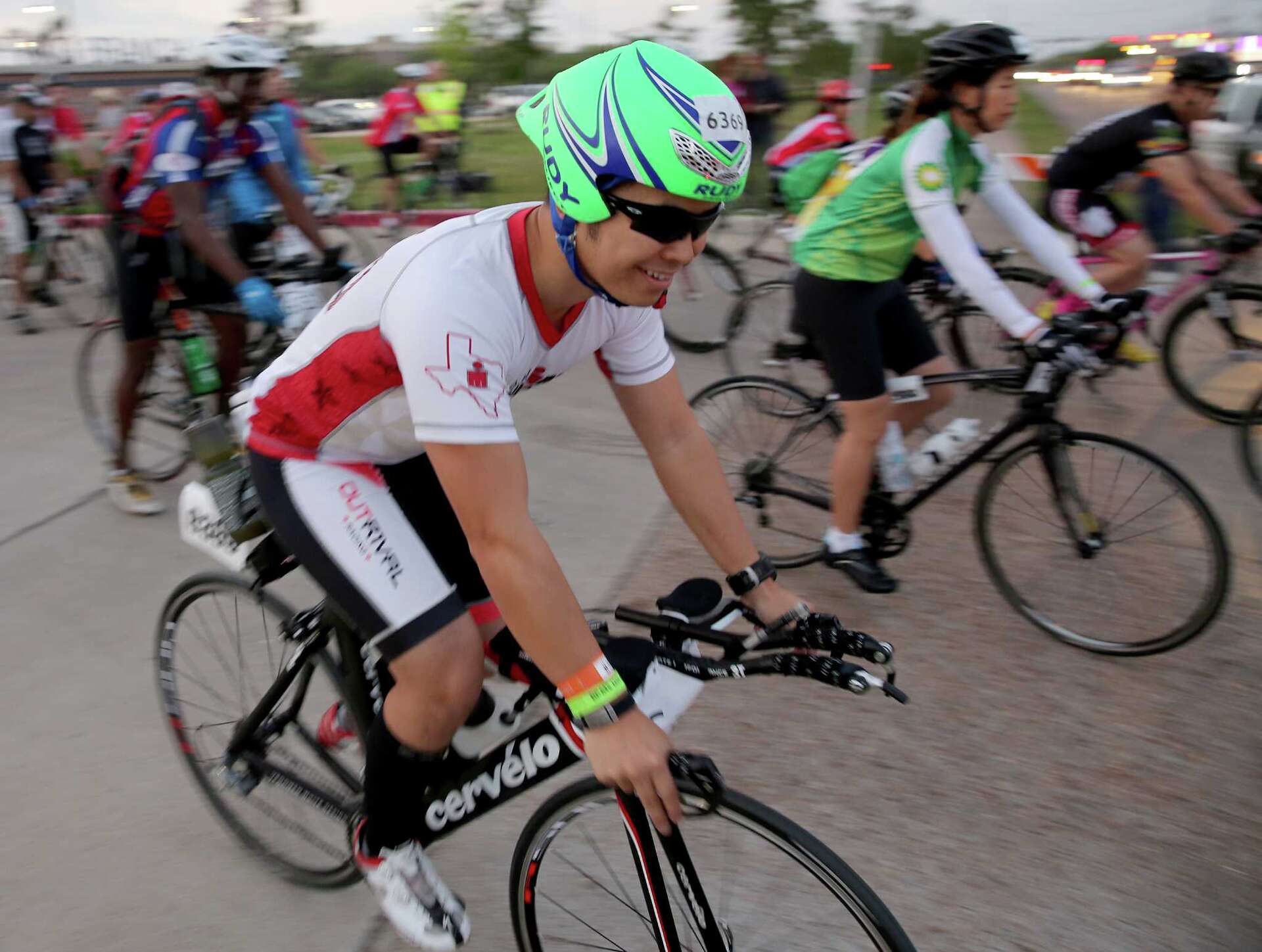 Chronicle columnist hits the road on BP MS 150