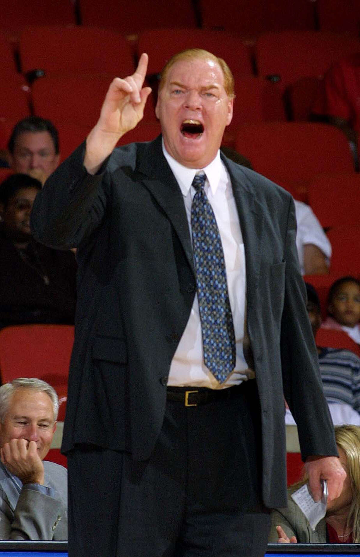 Former UH women's basketball coach Joe Curl dies at 59