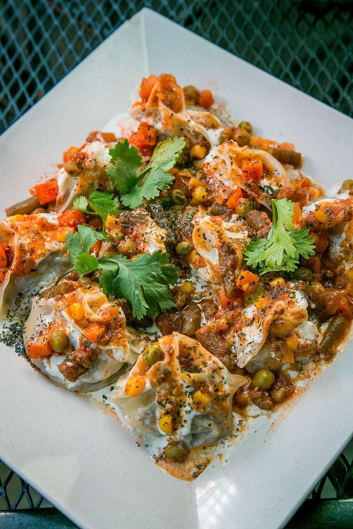 Q's Halal Chicken, Alameda: Good kabobs, great prices