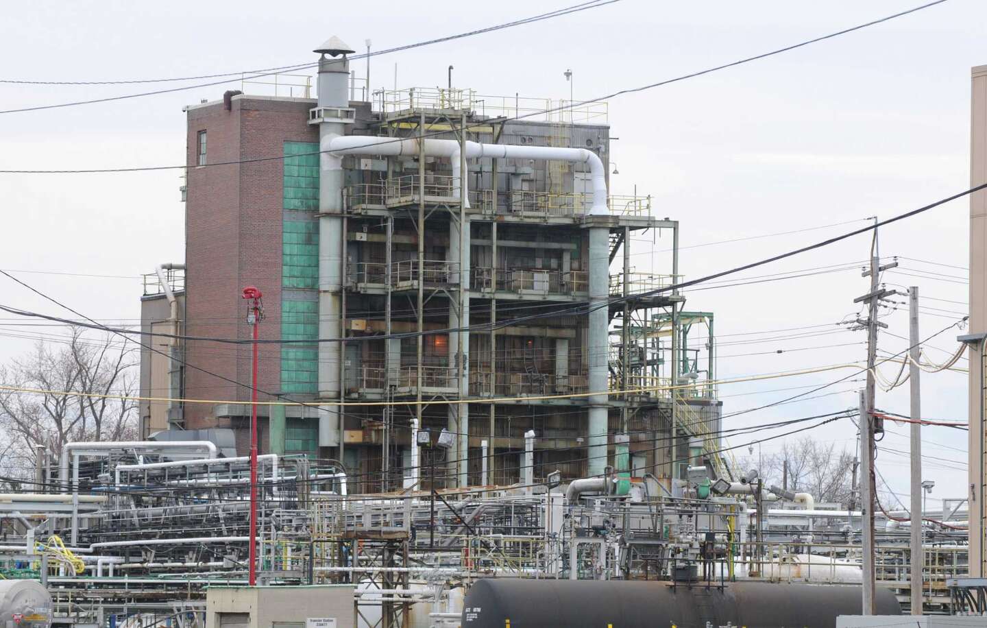 Momentive files for bankruptcy